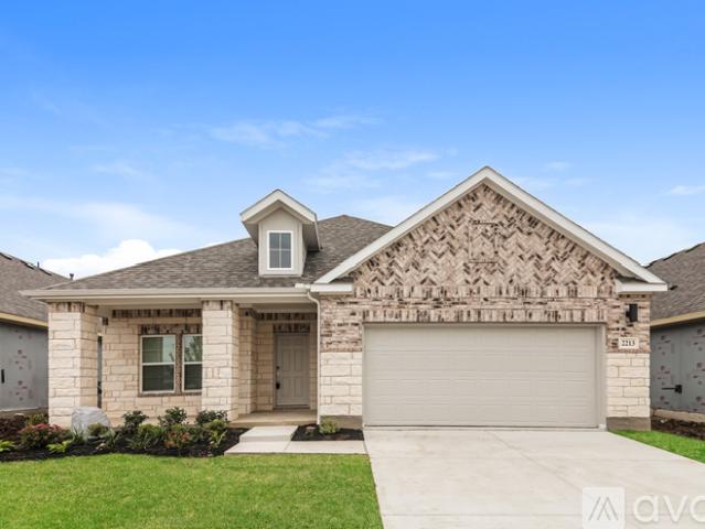 3 BR, 2 BA Apartment 2213 Trailside Dr, Sherman, TX 75092