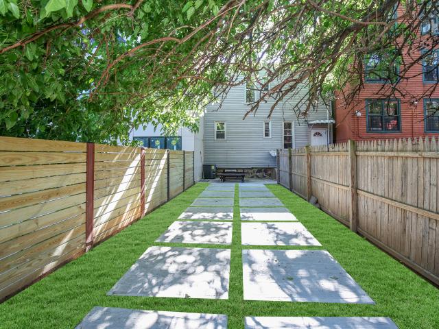 3 BR, 2 BA Apartment 221 howard ave, brooklyn, NY 11233