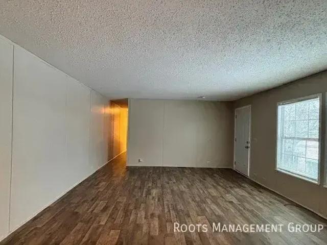 3 BR, 2 BA Apartment 2220 Dunkelburg Rd Lot#628, Fort Wayne, IN 46819