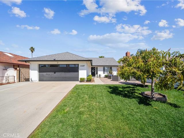 3 BR, 2 BA Apartment 22287 Modina, Laguna Hills, CA 92653