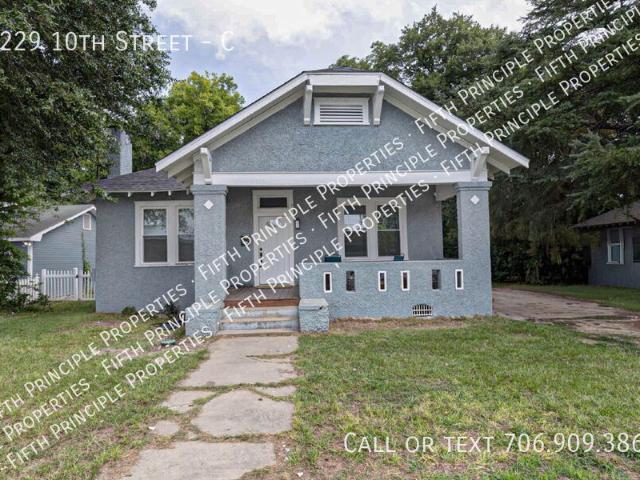 3 BR, 2 BA Apartment 2229 10th Street, Columbus, GA 31906