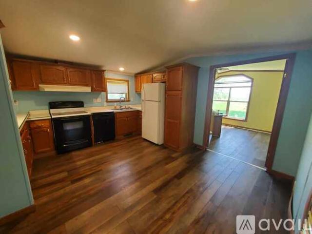 3 BR, 2 BA Apartment 22502 E 321st St, Harrisonville, MO 64701