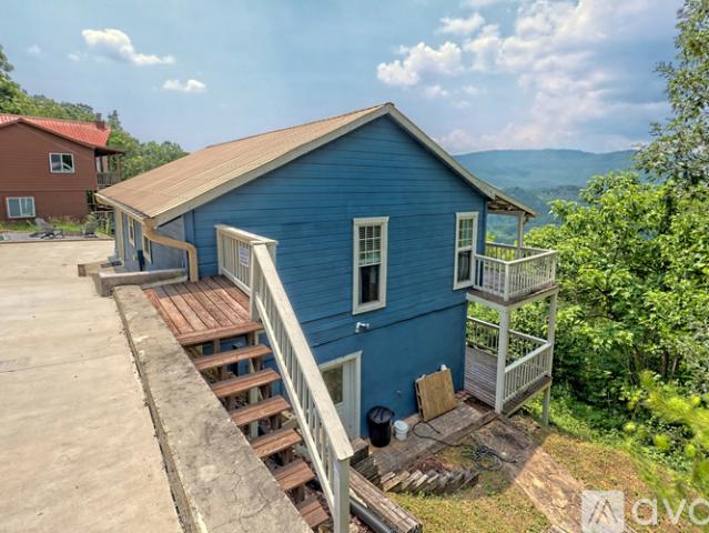 3 BR, 2 BA Apartment 233 Orchid Trl, Clayton, GA 30525