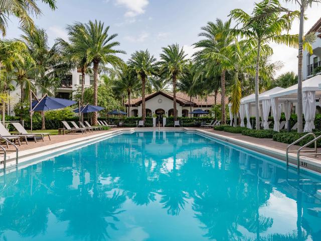 3 BR, 2 BA Apartment 2300 N 29th Ave Unit 15202, Hollywood, FL 33020