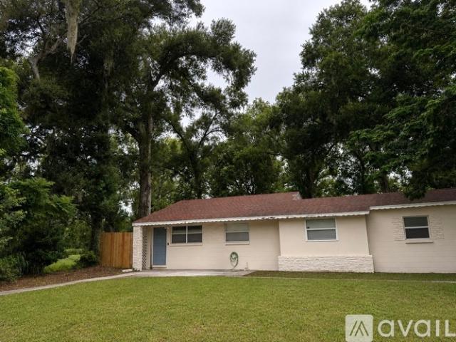 3 BR, 2 BA Apartment 2308 East Minnehaha Street, Tampa, FL 33610