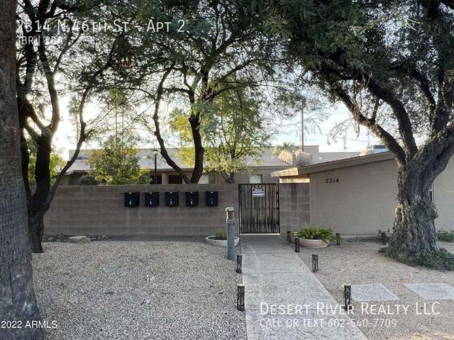 3 BR, 2 BA Apartment 2314 N 46th St, Phoenix, AZ 85008