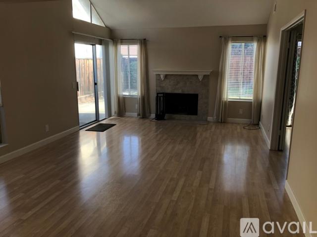 3 BR, 2 BA Apartment 2315 Bay Meadows Circle, Pleasanton, CA 94566