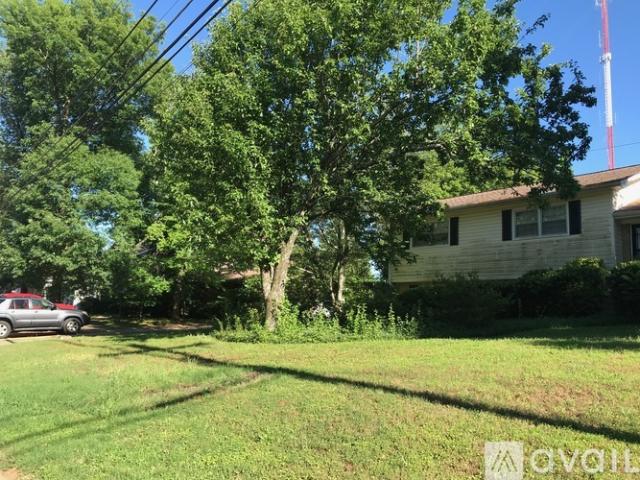 3 BR, 2 BA Apartment 2320 Mountain Oaks Ln, Hoover, AL 35226
