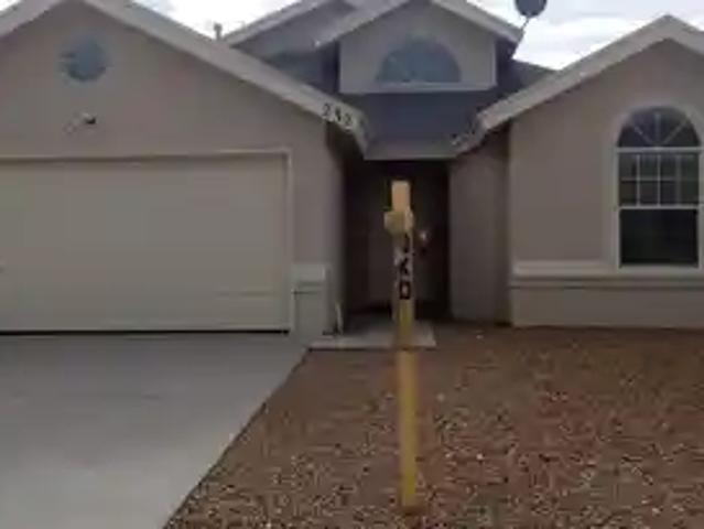3 BR, 2 BA Apartment 232 Summerbrooke Ct, El Paso, TX 79932