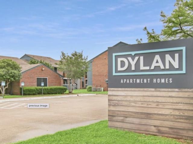 3 BR, 2 BA Apartment 2333 Escalante Ave Unit 1 129, Fort Worth, TX 76112
