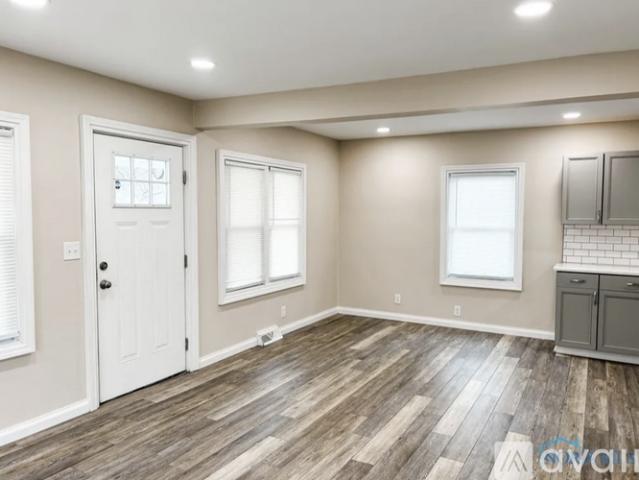 3 BR, 2 BA Apartment 2347 Bucklew Dr, Toledo, OH 43613
