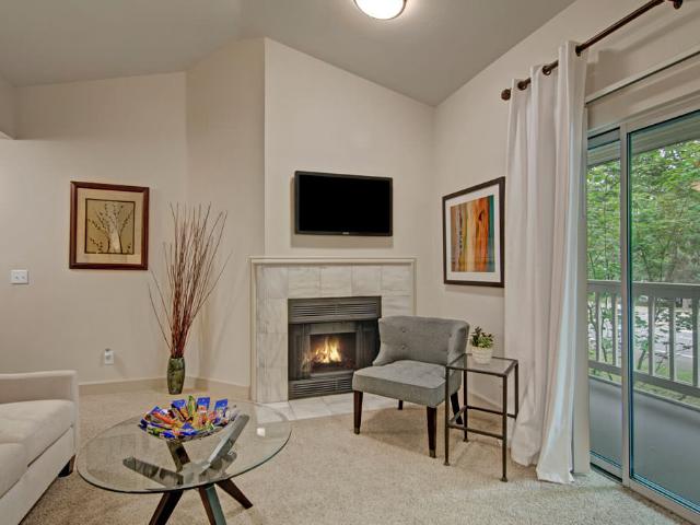 3 BR, 2 BA Apartment 23529 60th Avenue South Unit AA101, Kent, WA 98032