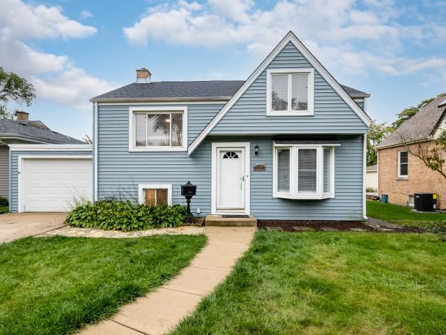 3 BR, 2 BA Apartment 235 West Hickory Rd, Lombard, IL 60148