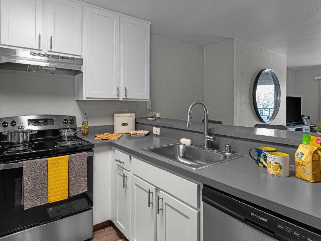 3 BR, 2 BA Apartment 235 Camelback Road Unit J 248, Pleasant Hill, CA 94523