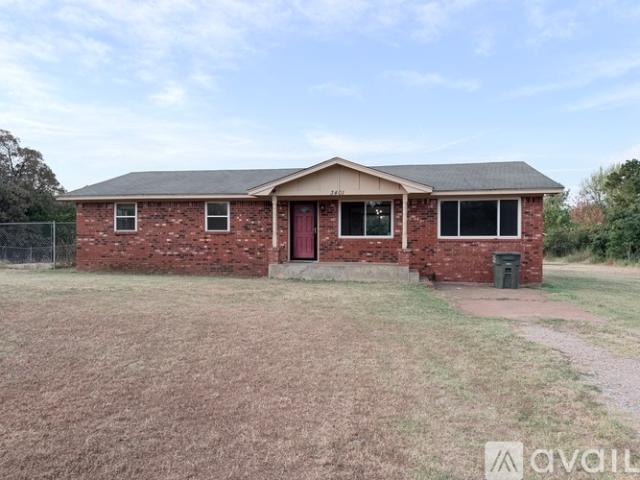 3 BR, 2 BA Apartment 3401 Oak Valley Drive, Guthrie, OK 73044