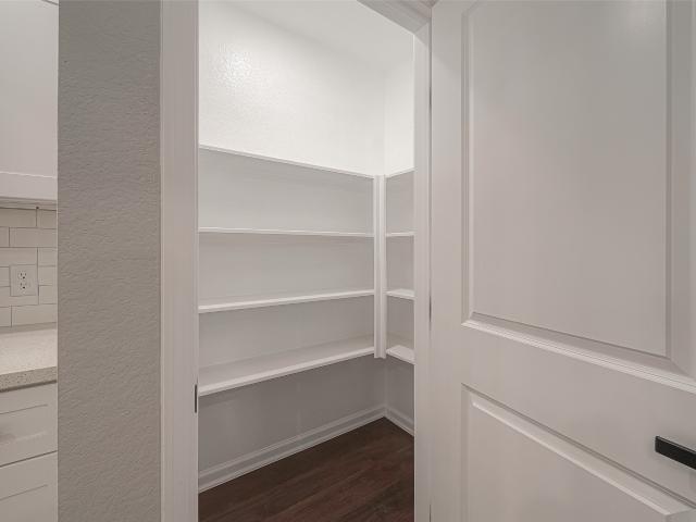 3 BR, 2 BA Apartment 3413 Simmons Street, Houston, TX 77004