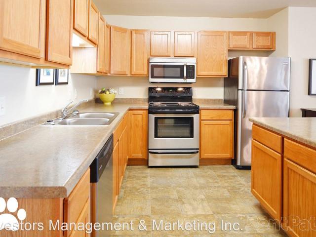 3 BR, 2 BA Apartment 3414 21st Avenue Northwest Unit 2220 212, Minot, ND 58703