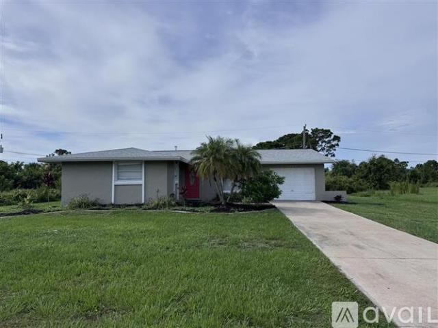 3 BR, 2 BA Apartment 3445 Sarto Ln, Rotonda West, FL 33947