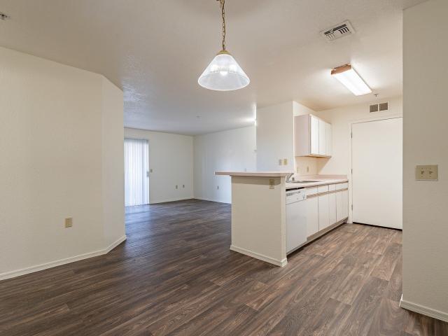 3 BR, 2 BA Apartment 344 North Pottebaum Road Unit 1021, Casa Grande, AZ 85122