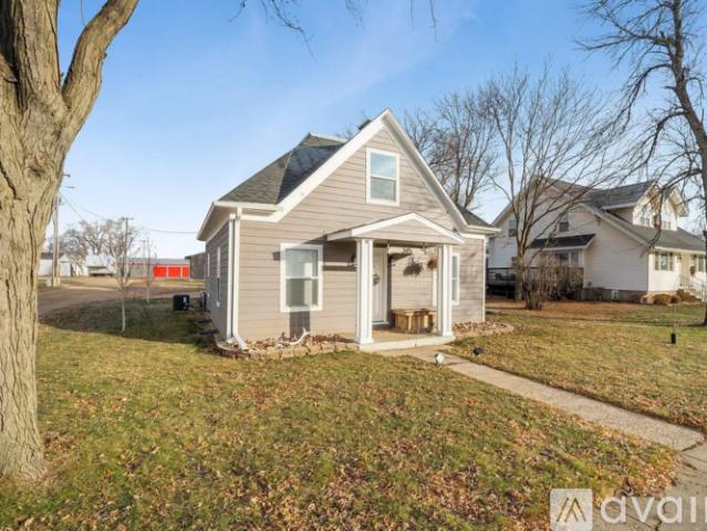 3 BR, 2 BA Apartment 345 West 3rd Street, Parker, SD 57053