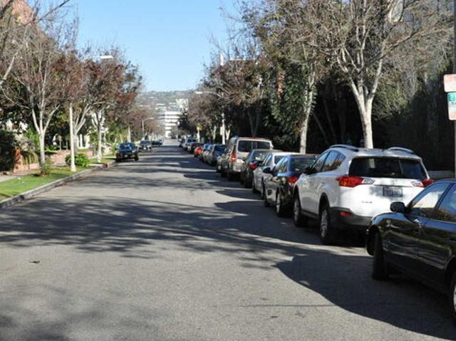 3 BR, 2 BA Apartment 348 South Elm Drive, Beverly Hills, CA 90212