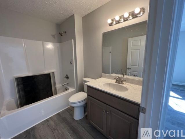 3 BR, 2 BA Apartment 34 Lori Court, Winchester, TN 37398