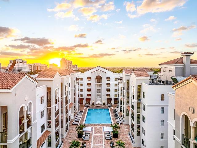 3 BR, 2 BA Apartment 353 Aragon Avenue Unit 3412E, Miami, FL 33134