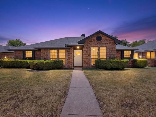 3 BR, 2 BA Apartment 3510 Amber Ave, Rowlett, TX 75088