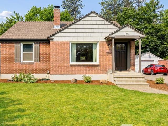 3 BR, 2 BA Apartment 3512 S Division St, Spokane, WA 99203