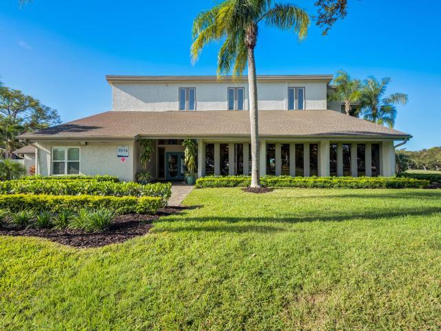 3 BR, 2 BA Apartment 3516 Coronado Dr Unit 1708, Sarasota, FL 34231