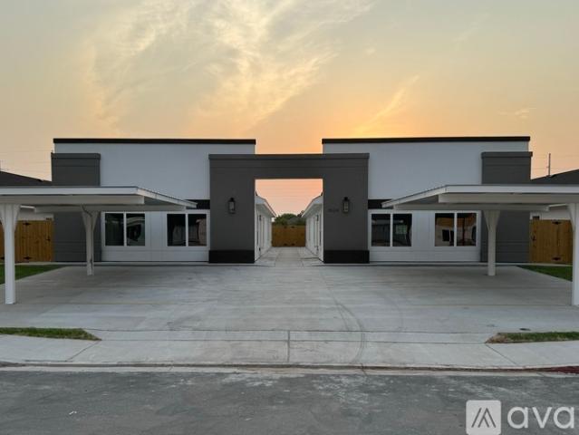 3 BR, 2 BA Apartment 3524 South Dominique Drive, Unit 2, Pharr, TX 78577