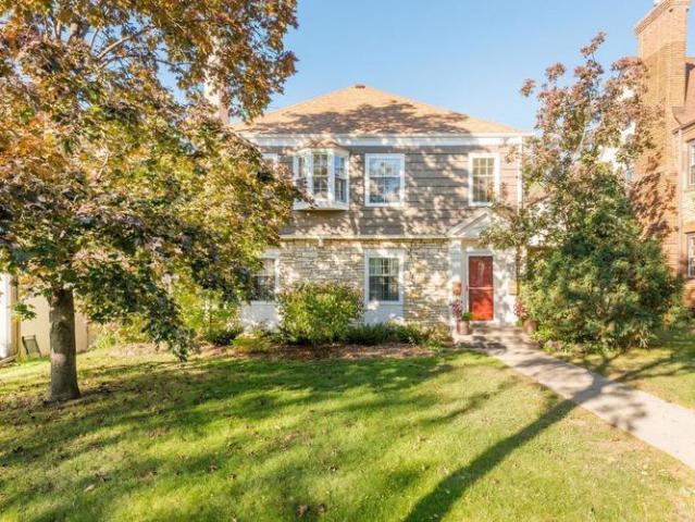 3 BR, 2 BA Apartment 3536 Irving Ave S, Unit Downstairs, Minneapolis, MN 55408