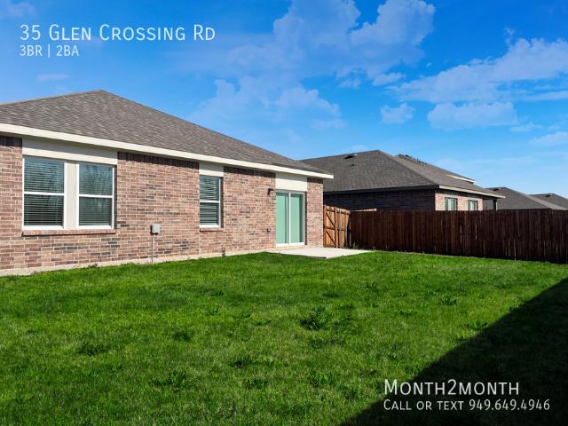 3 BR, 2 BA Apartment 35 Glen Crossing Rd, Fort Worth, TX 76134