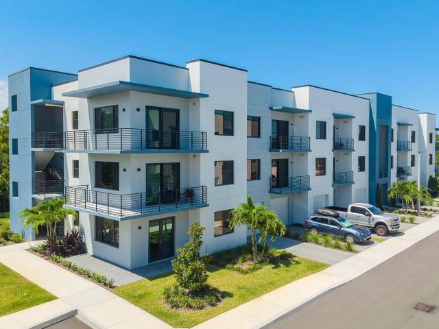 3 BR, 2 BA Apartment 35 Southwest Rich Terrace Unit 306, Stuart, FL 34997