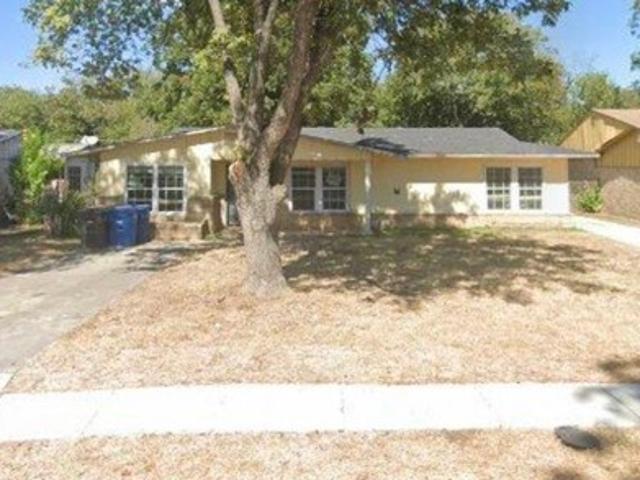 3 BR, 2 BA Apartment 363 Astoria Dr, San Antonio, TX 78220