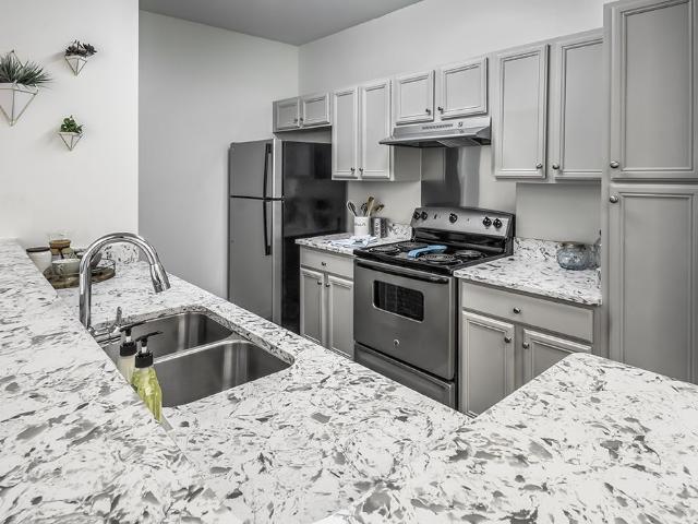 3 BR, 2 BA Apartment 3600 Eastover Ridge Drive Unit 823, Charlotte, NC 28211