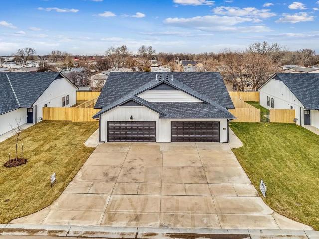 3 BR, 2 BA Apartment 3612 W 45th St S, Wichita, KS 67217