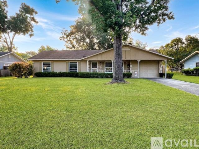 3 BR, 2 BA Apartment 3649 Northeast 28th Court, Ocala, FL 34479