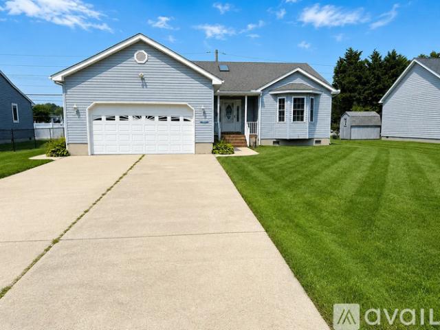 3 BR, 2 BA Apartment 36731 Breakwater Run, Selbyville, DE 19975