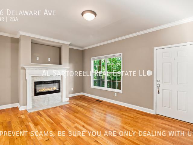 3 BR, 2 BA Apartment 36 Delaware Ave, Asheville, NC 28806