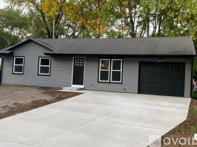 3 BR, 2 BA Apartment 36 Vicksburg Court, West Lafayette, IN 47906