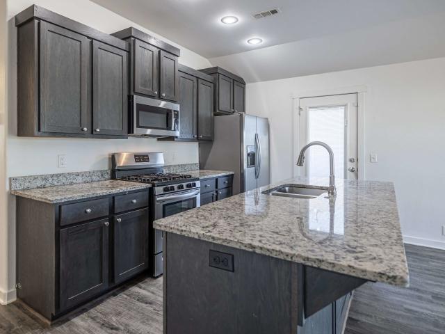 3 BR, 2 BA Apartment 3702 B Locksley Street Unit 3751 B, Springdale, AR 72764