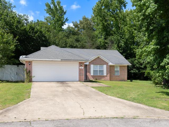 3 BR, 2 BA Apartment 3705 Price Cir, Fort Smith, AR 72904