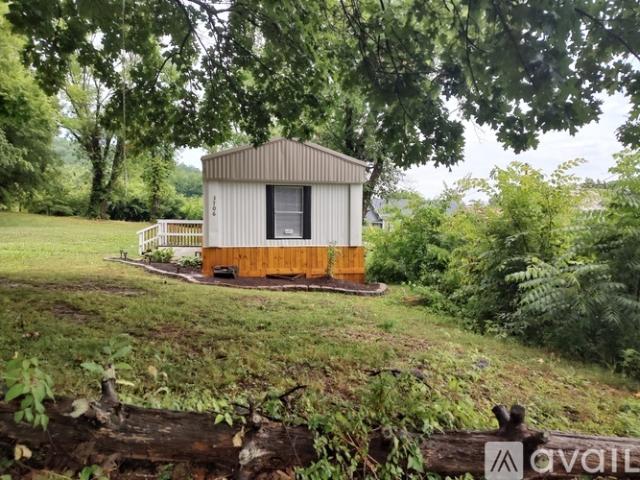 3 BR, 2 BA Apartment 3706 E Church St, Rockford, TN 37853
