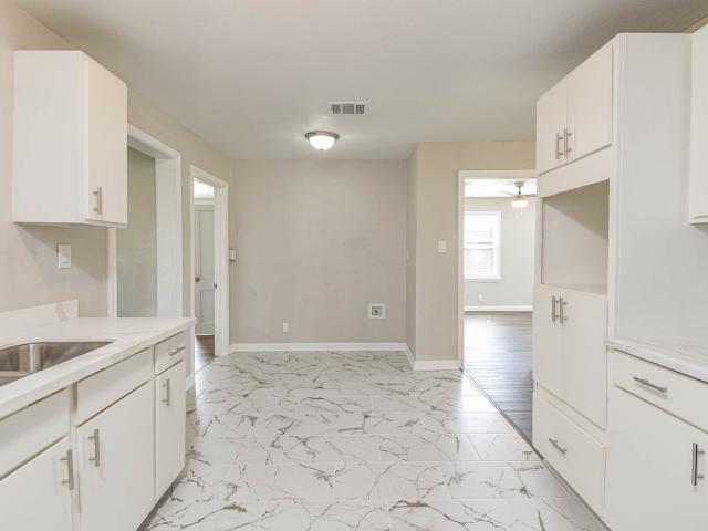3 BR, 2 BA Apartment 3709 Gager Street, Houston, TX 77093
