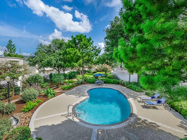 3 BR, 2 BA Apartment 3710 Lilac Ln Unit 2400, Metairie, LA 70001