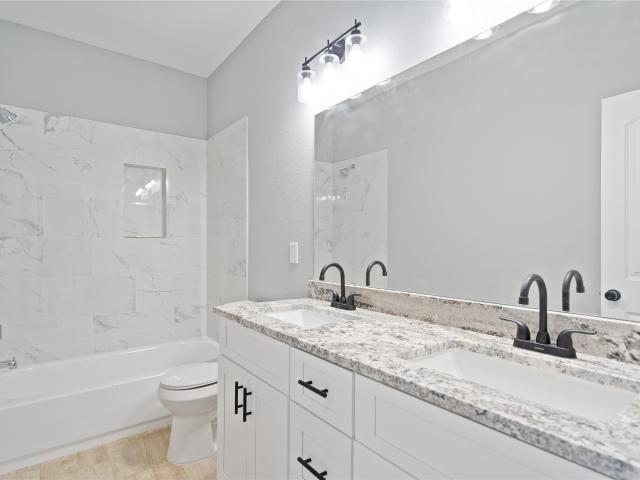 3 BR, 2 BA Apartment 3710 Rockingham Street, Houston, TX 77051