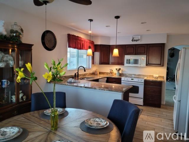 3 BR, 2 BA Apartment 3711 West Blackhawk Drive, Glendale, AZ 85308