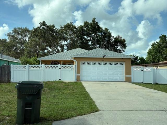 3 BR, 2 BA Apartment 3717 137th Avenue North, Largo, FL 33771