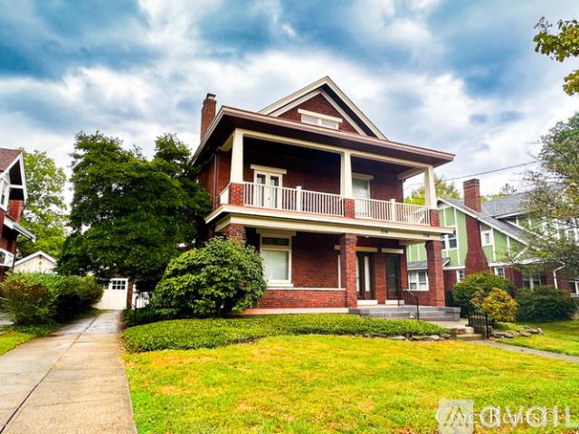 3 BR, 2 BA Apartment 3718 Ault Park Ave, Unit 3718, Cincinnati, OH 45208